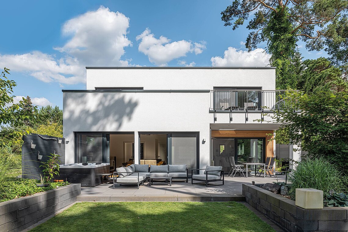 Geradliniges, modernes Kubushaus