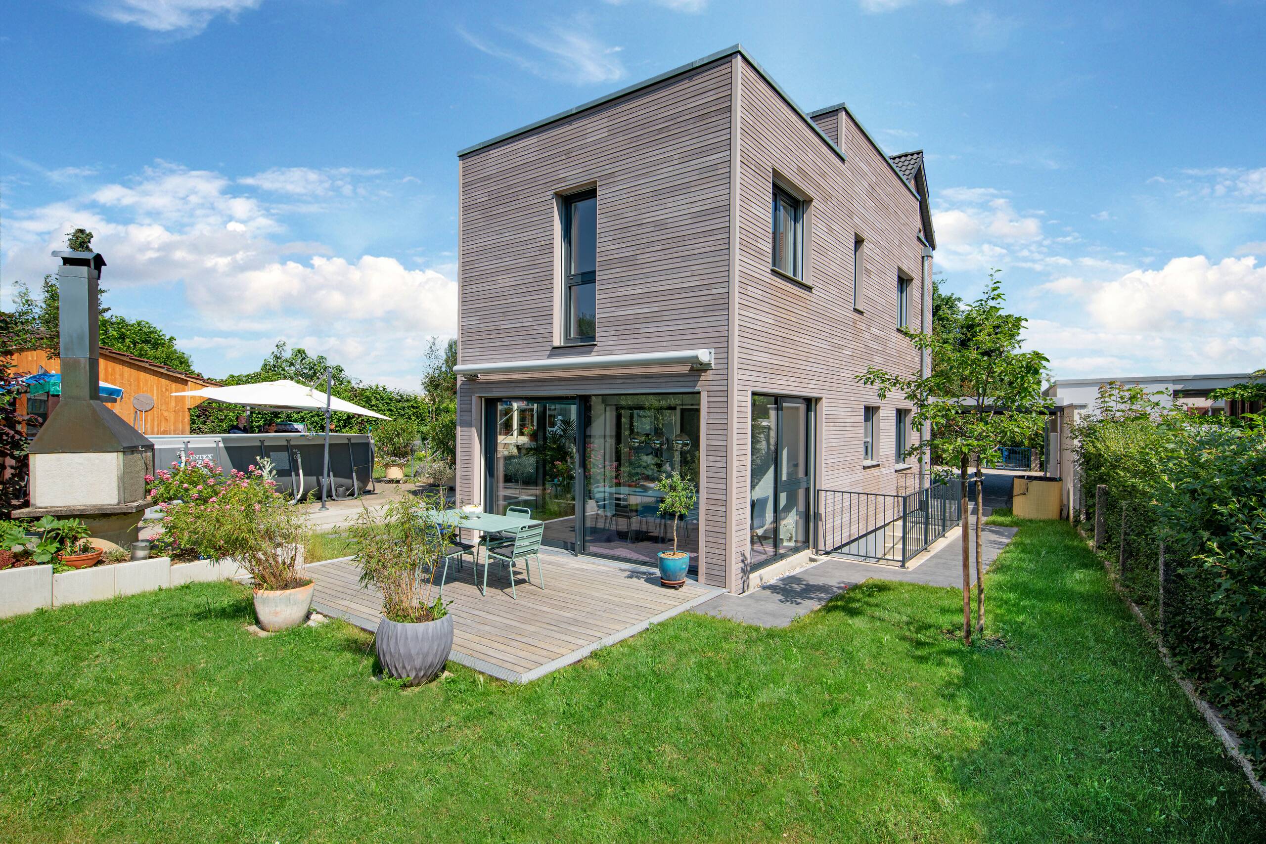 Gemeinsam Wohnen im Mehrgenerationenhaus - WeberHaus